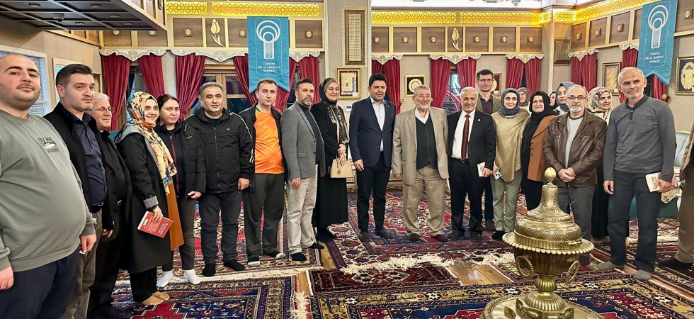 “Şehzade Sultan” kitabının yazarı Araştırmacı Tarihçi Yazar Naci Yengin ... “Şehzade Sultan” kitabının yazarı Araştırmacı Tarihçi Yazar Naci Yengin ...